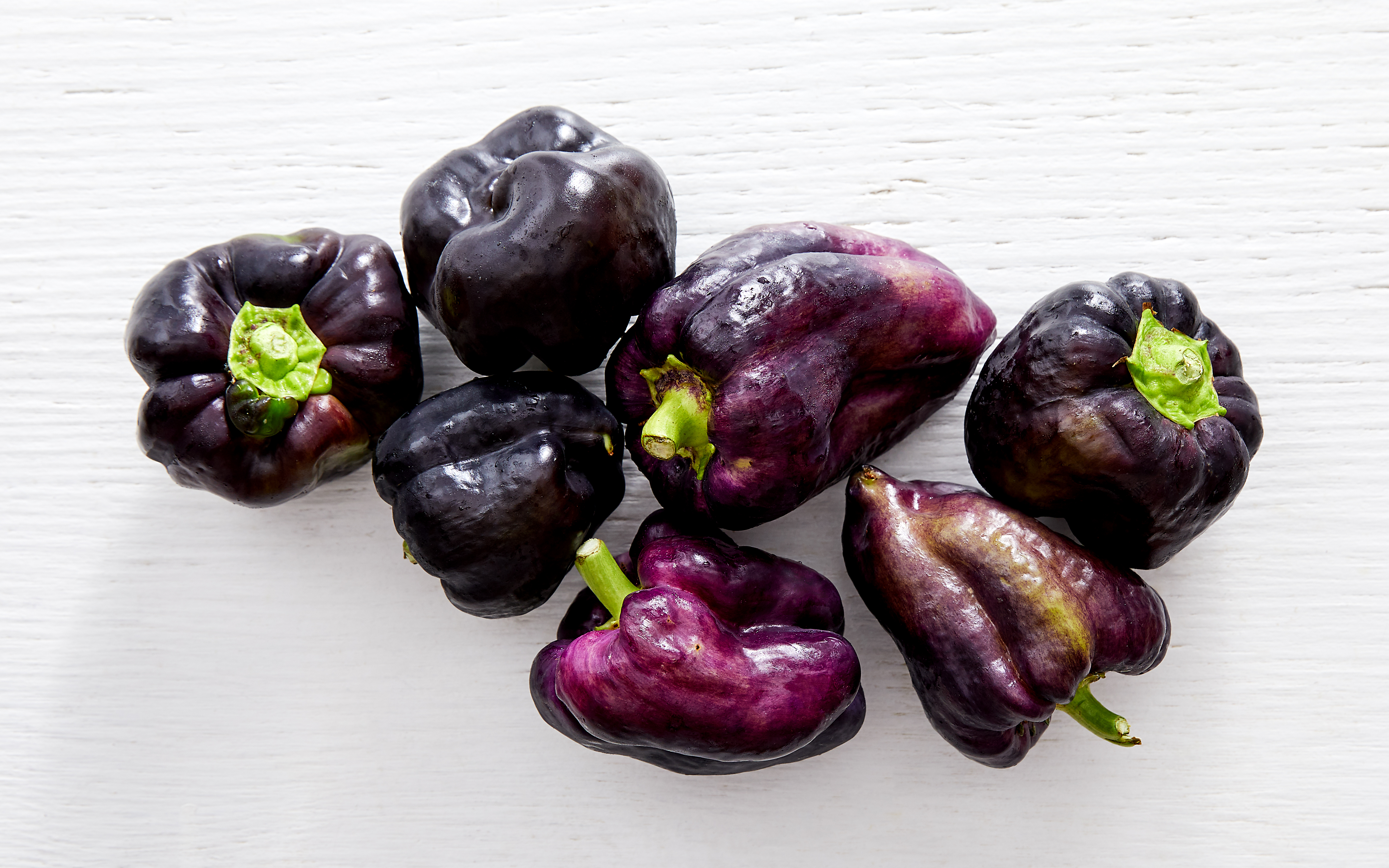 Organic Purple Islander Bell Peppers | 1 lb | Fifth Crow Farm | Good Eggs