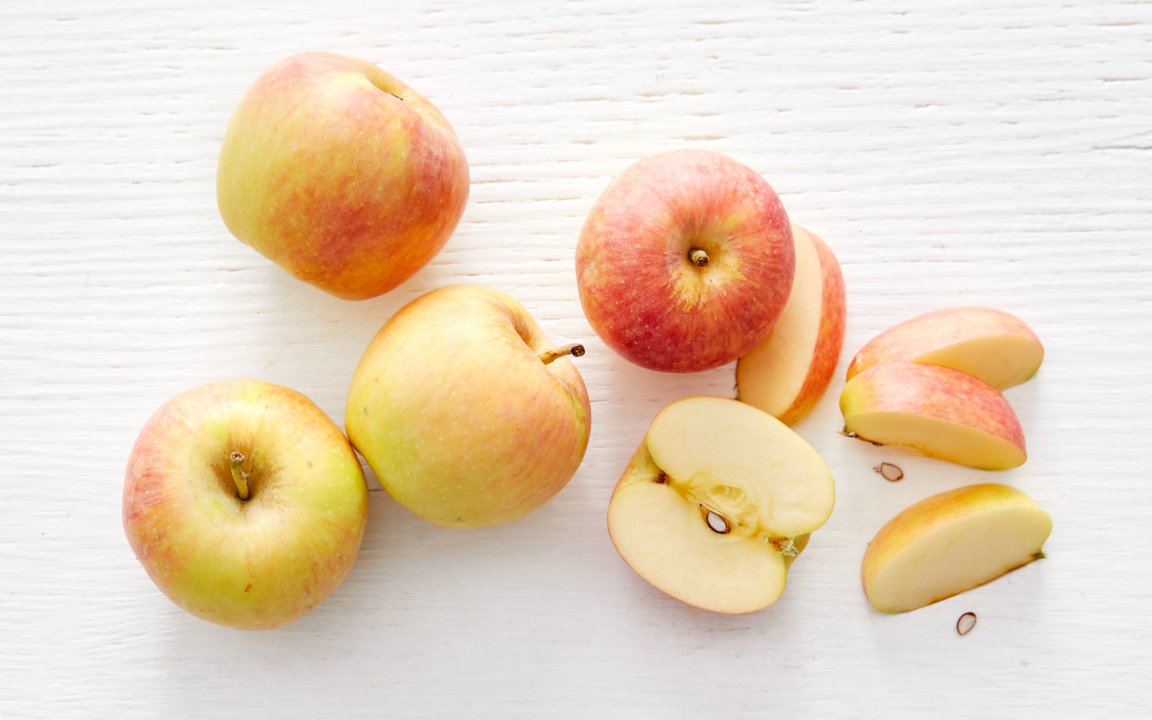 Organic & Biodynamic Splendour Apple | 1 lb | Filigreen Farm | Good Eggs