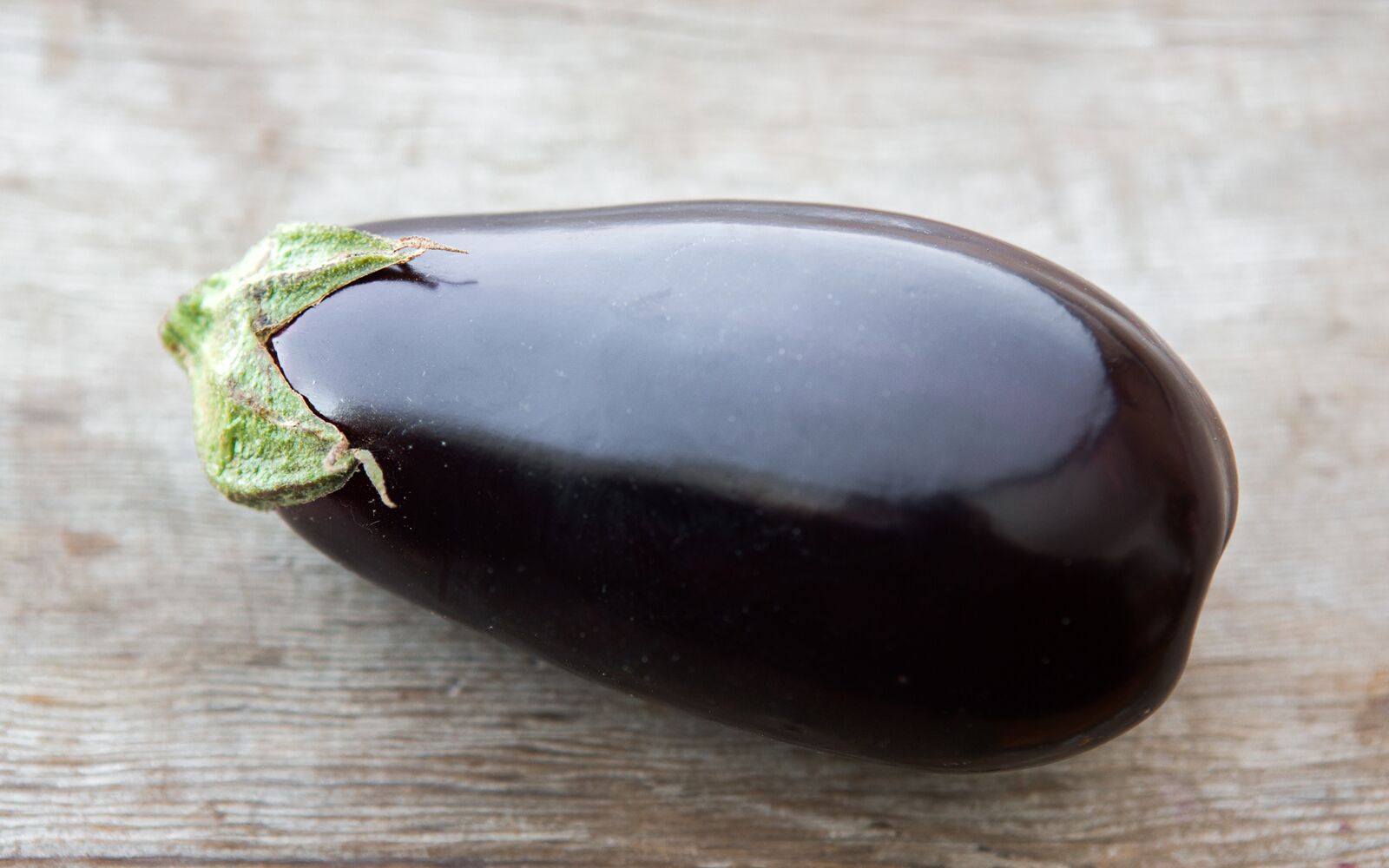 Organic Globe Eggplant | 1 count | Veritable Vegetable | Good Eggs