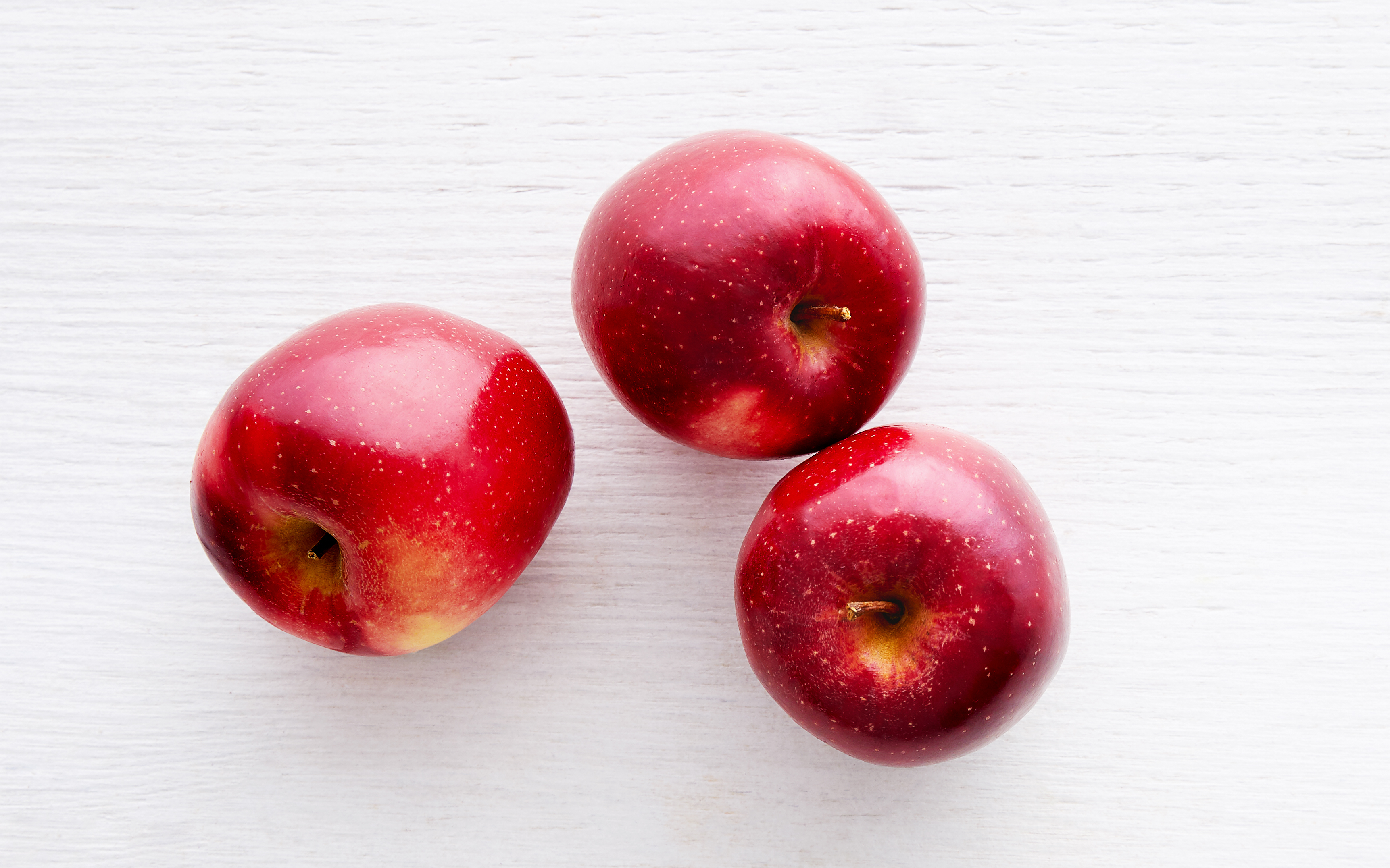 Organic Red Delicious Apples | 1 lb | Devoto Gardens | Good Eggs