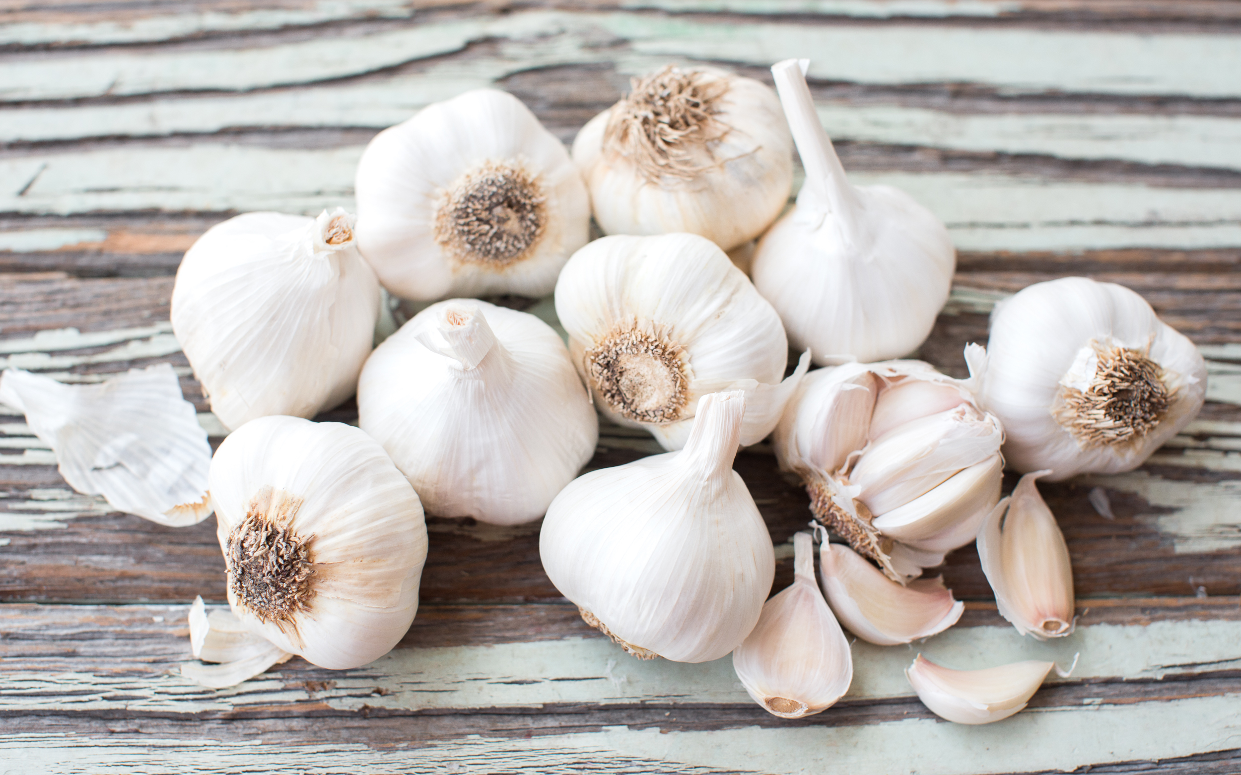 Bulk Small Organic Garlic | 1 lb | Coke Farms | Good Eggs