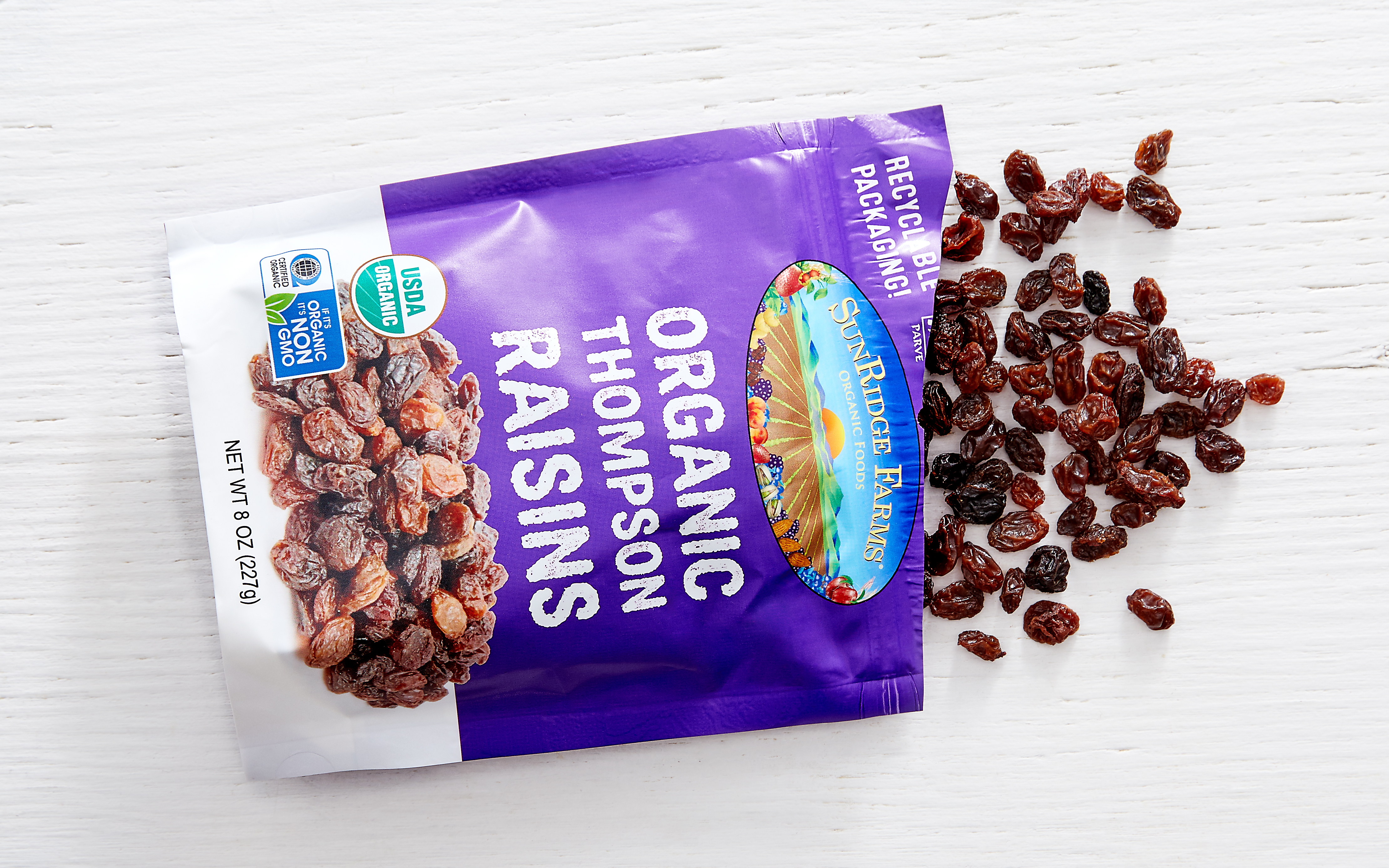 Organic Thompson Raisins | 8 oz | SunRidge Farms | Good Eggs