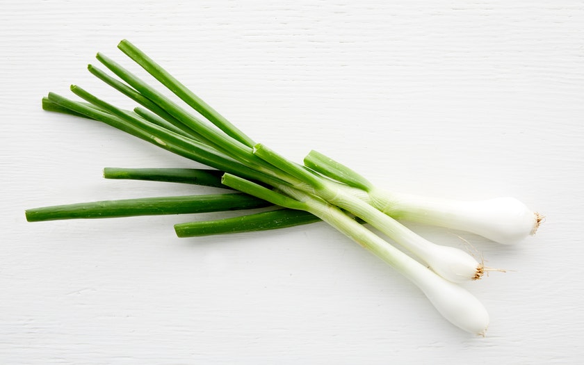 Organic White Spring Onions | 0.5 lb | From Our Farmers | Good Eggs