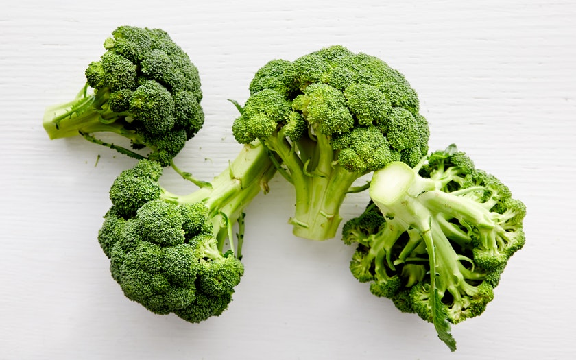 Organic Broccoli Crowns | 2 lb | Tutti Frutti Farms | Good Eggs