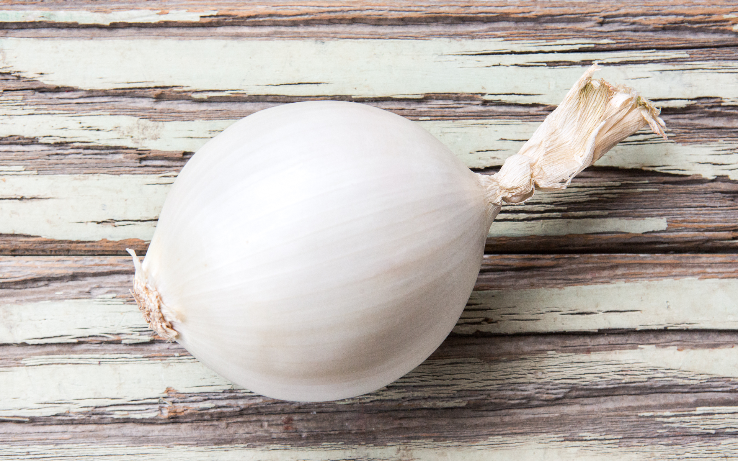 Organic White Onion | 1 count | Say Hay Farms | Good Eggs