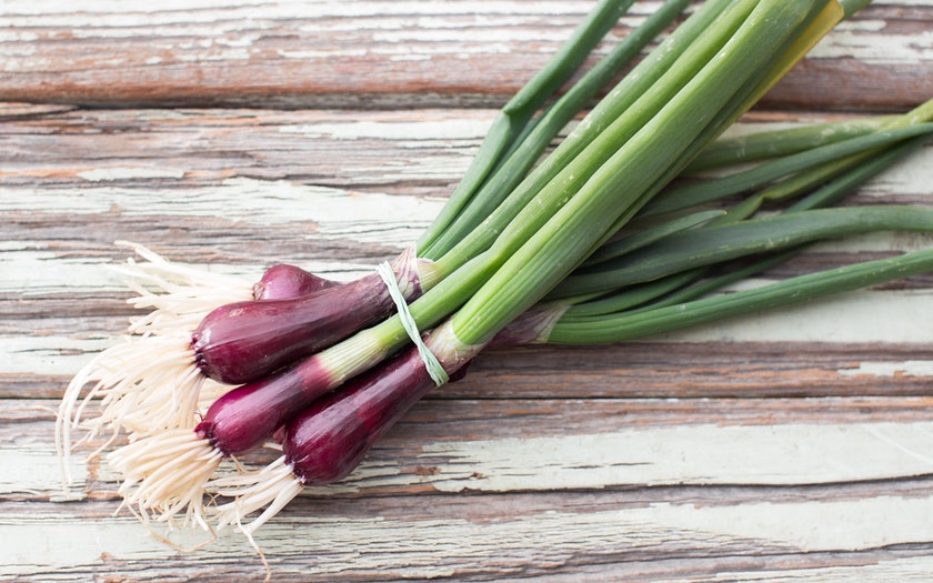 Organic Red Spring Onions | 1 lb | Coke Farms | Good Eggs