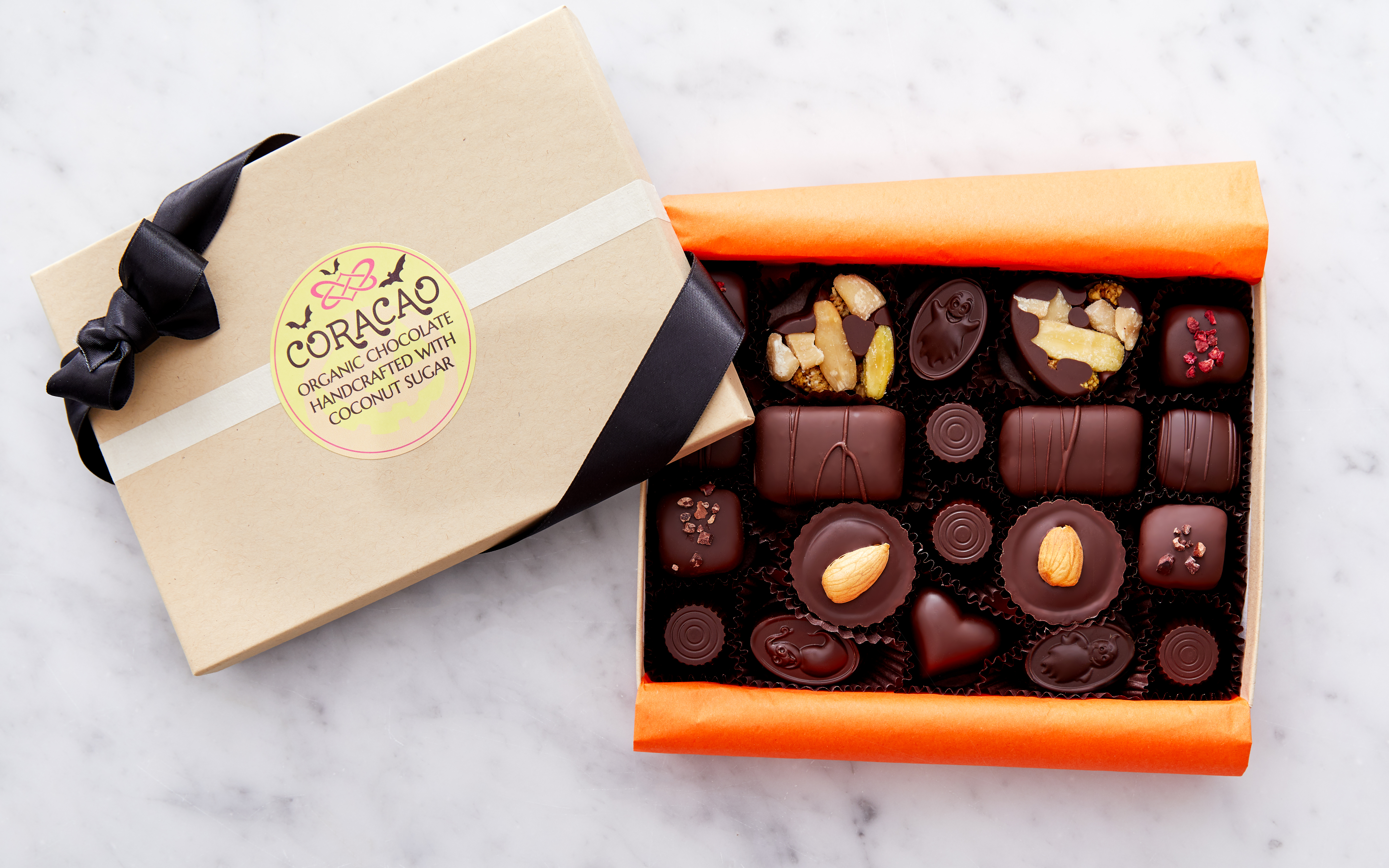 Large Organic Vegan Gift Box | 10.5 oz | Coracao Confections | Good Eggs