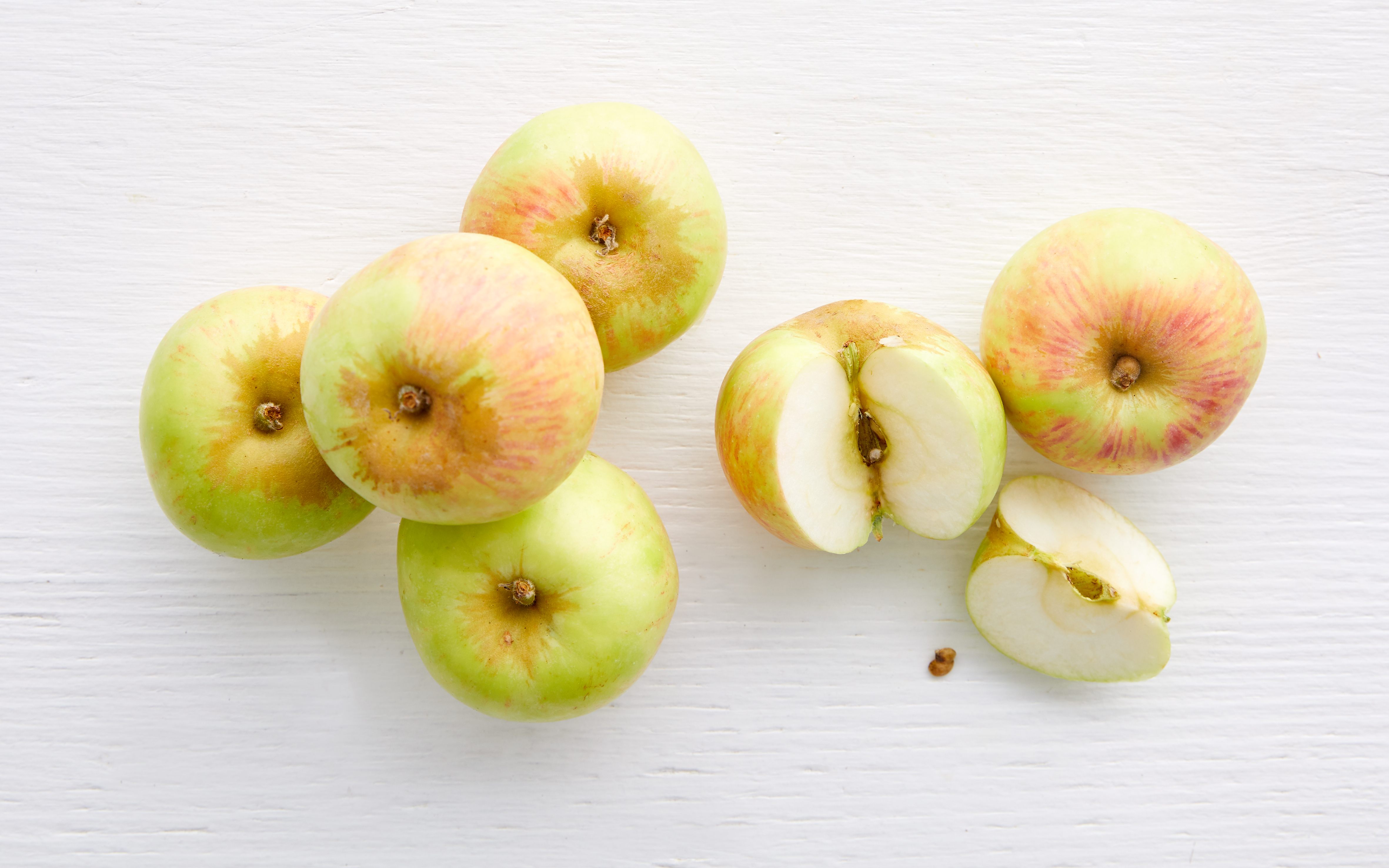 Organic & Biodynamic White Winter Pearmain Apples | 1 lb | Filigreen ...