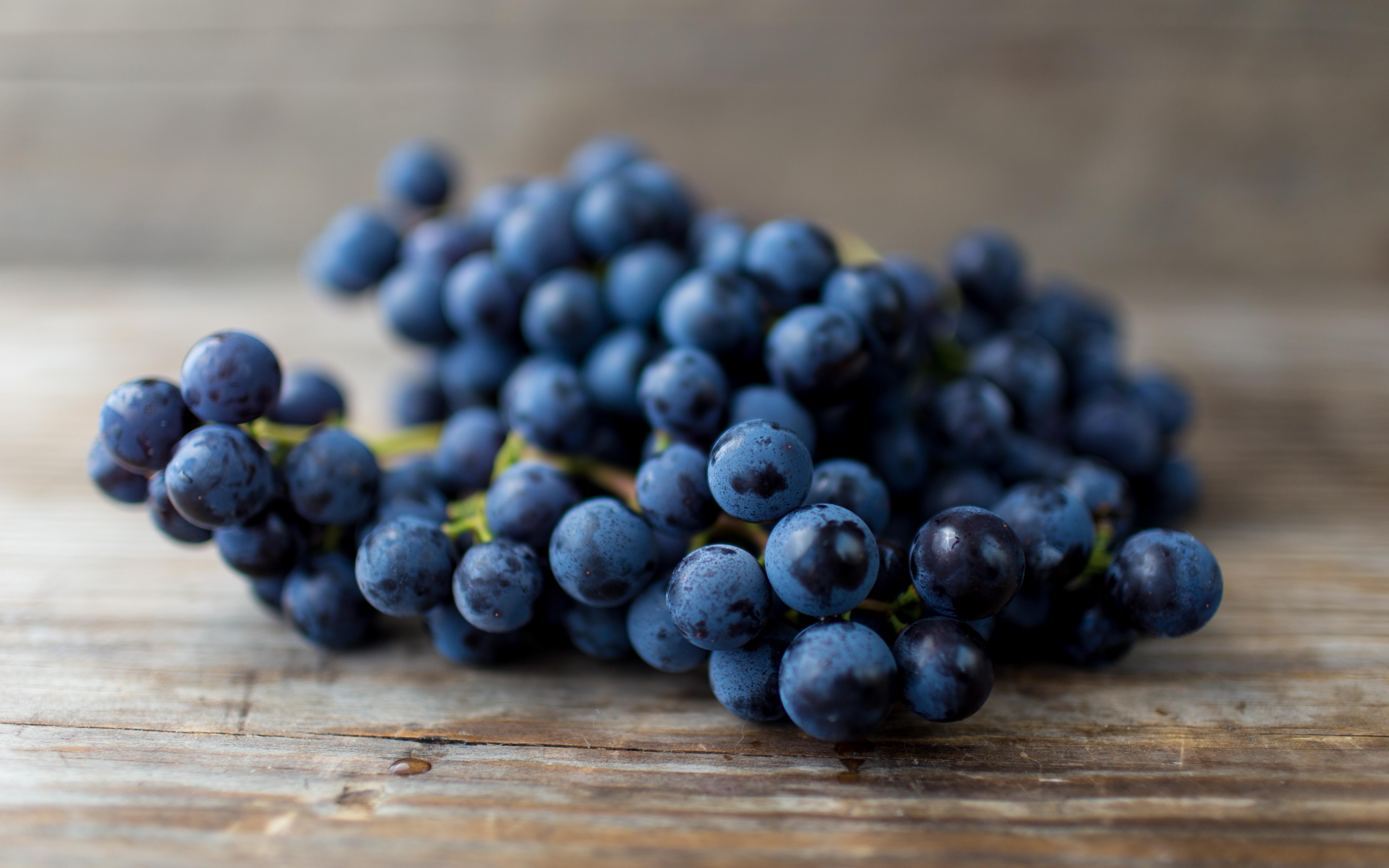 Organic Venus Grapes | 1 lb | Filigreen Farm | Good Eggs