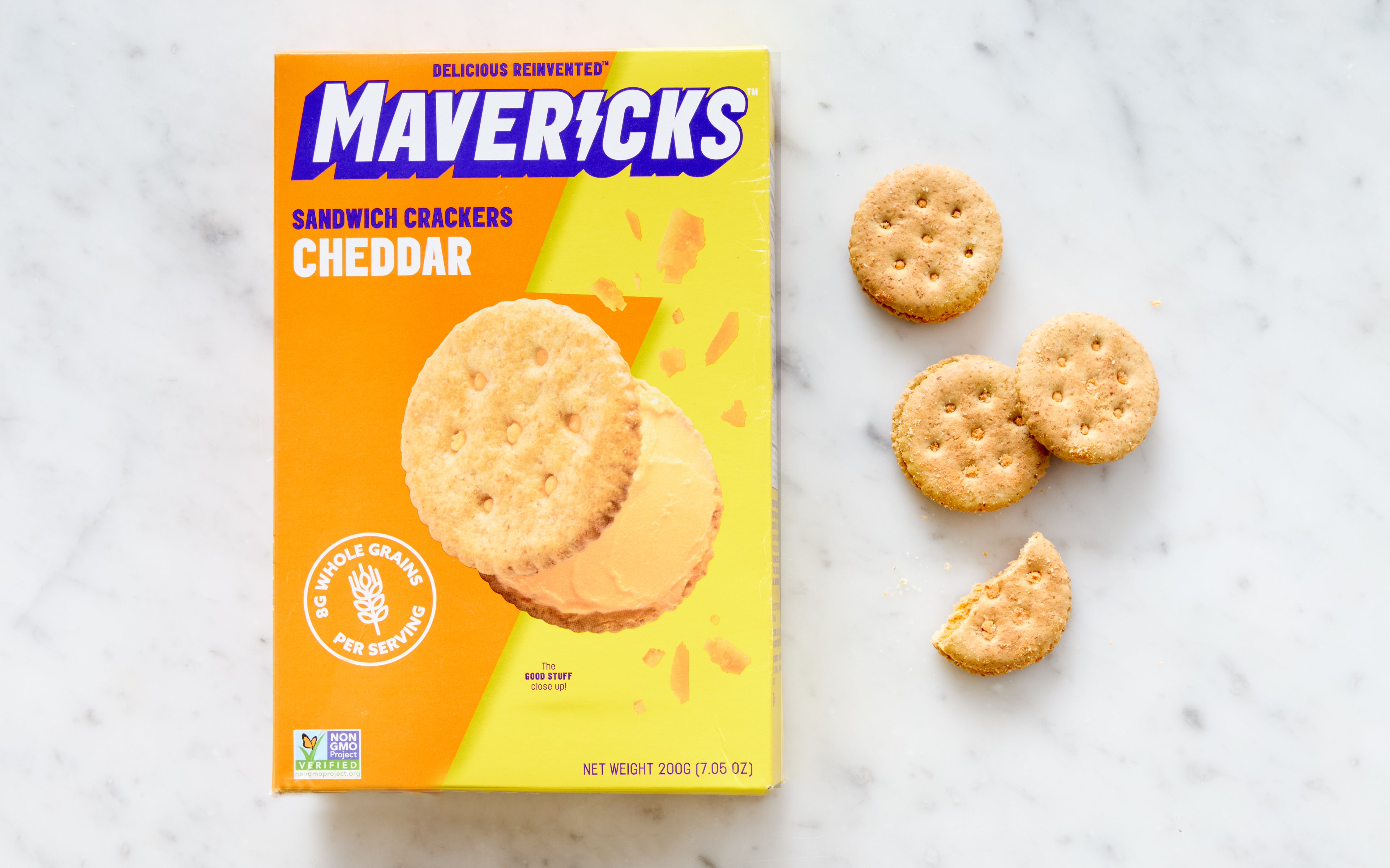 Cheddar Sandwich Crackers | 7.04 oz | Mavericks Snacks | Good Eggs
