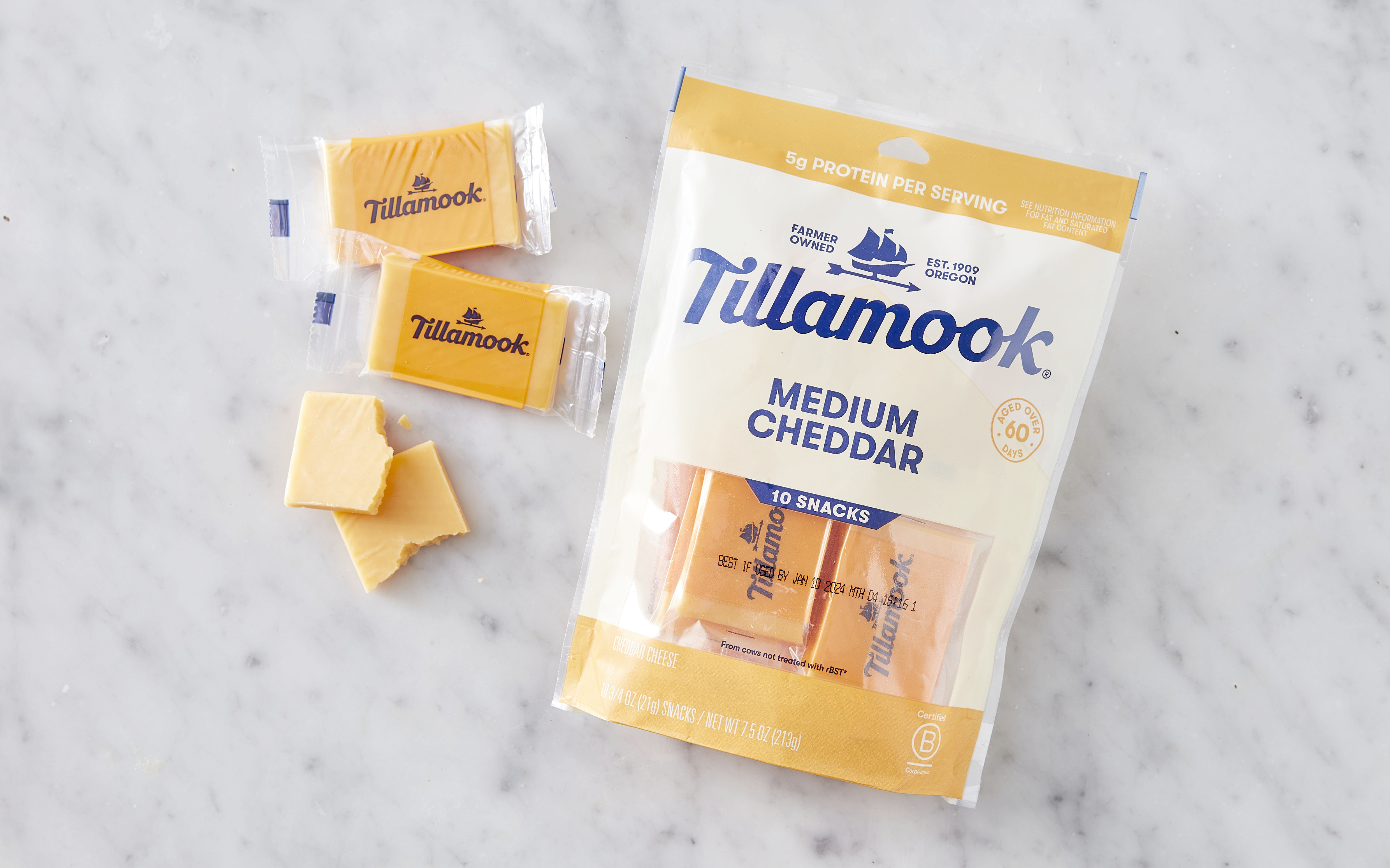 Medium Cheddar Cheese Snack Portions | 7.5 oz | Tillamook | Good Eggs